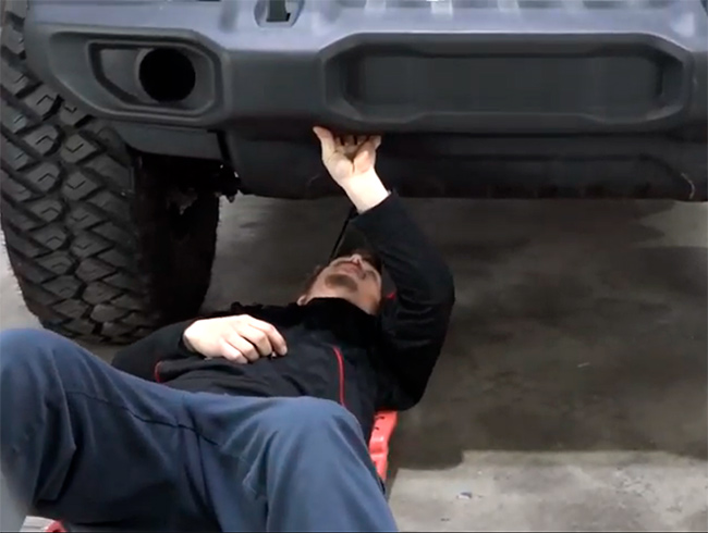How to Remove the Plastic Front Bumper From a 2018 Jeep Wrangler JL