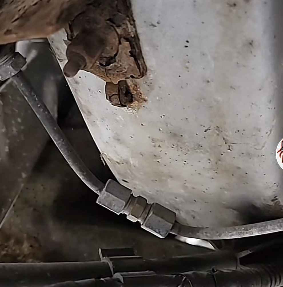 Brake Line Compression Fittings in Cars